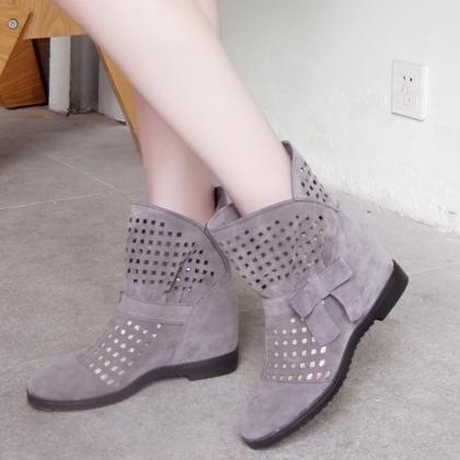 Cut Out Bowknot Decorate Flat Short Loose Boots on Luulla