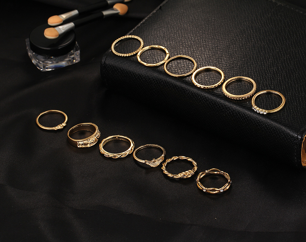 Entangled Knot Set Auger 12 Pieces Of Each Ring Set on Luulla